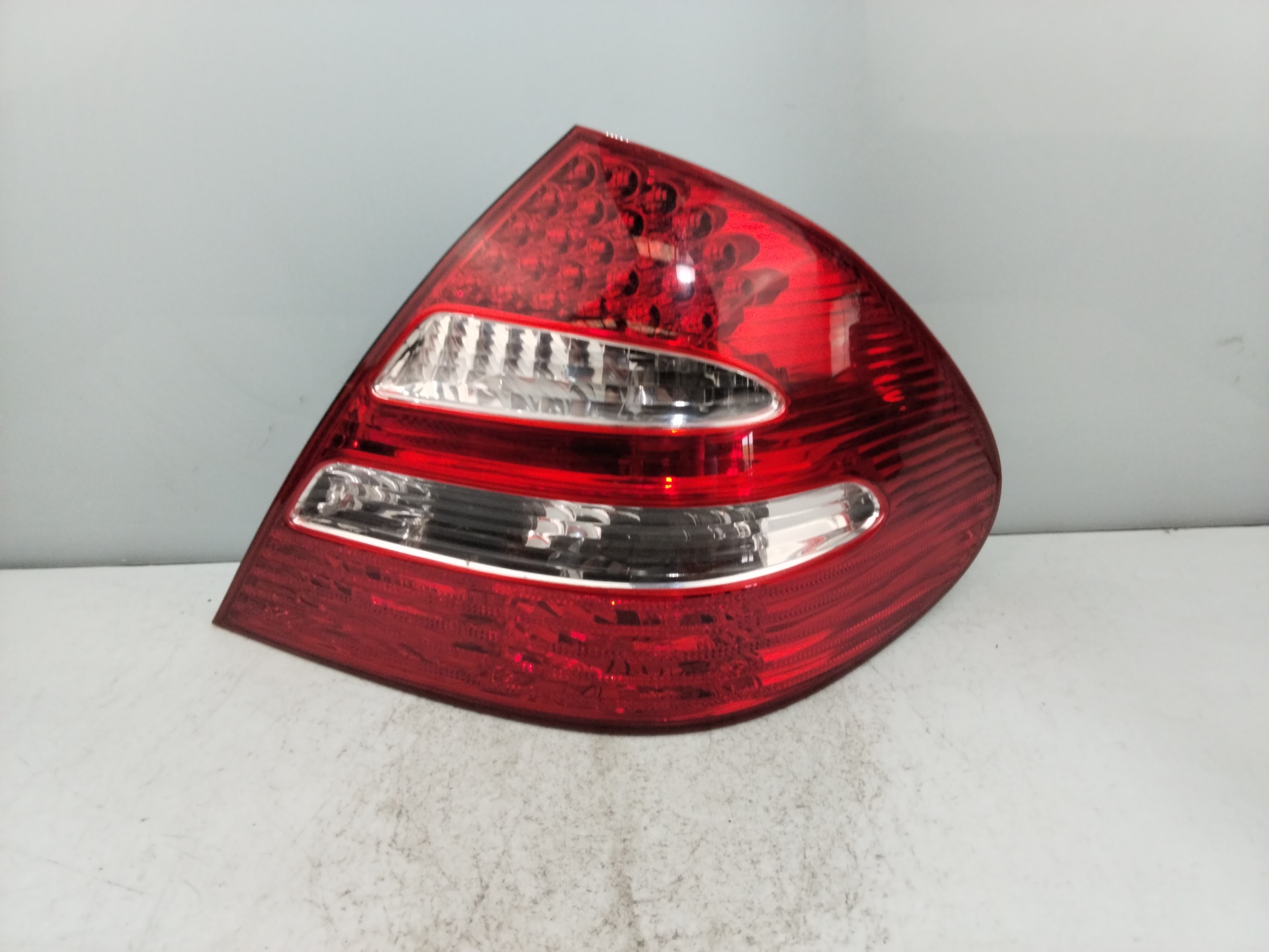 TOYOTA Rear Right Taillight Lamp 7296-04 25399524 - Used parts online ...
