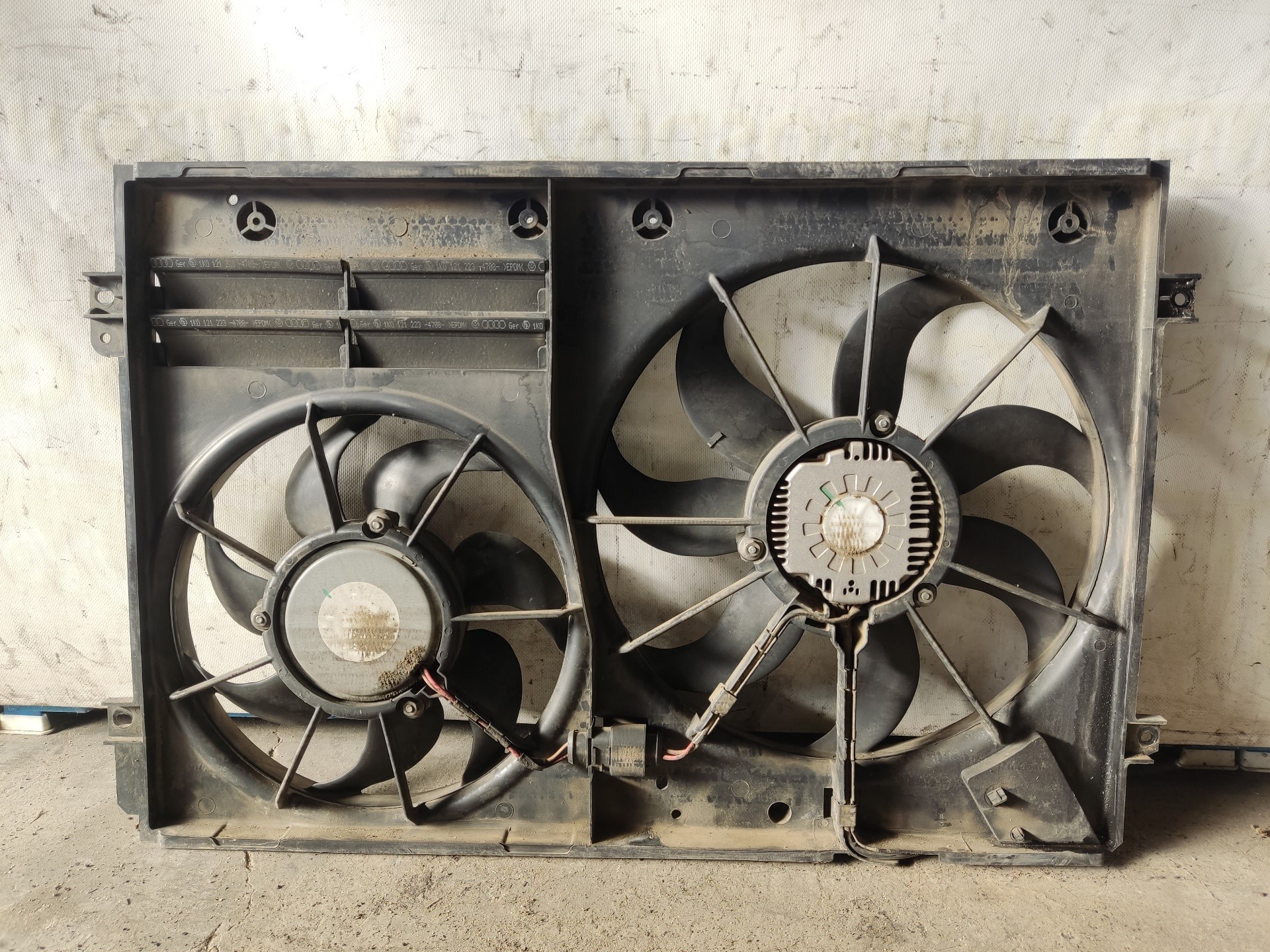 VOLKSWAGEN Passat B6 (2005-2010) Diffuser Fan 1K0121207BC 24902280 ...